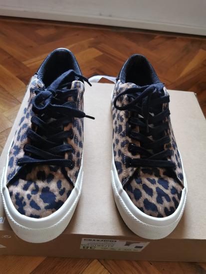 Leopard patike, zara