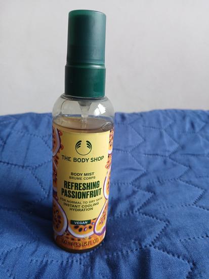 The Body shop Refreshing Passionfruit Body Mist