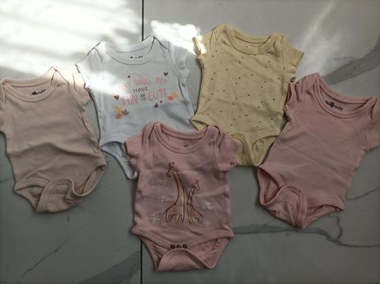     SoCute set od 5 bodića za bebu devojčicu