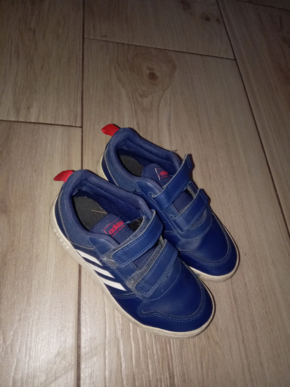 Adidas patike 32