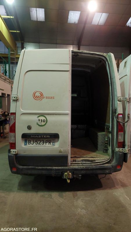 Prodaje se Renault MASTER minibus furgon na aukciji