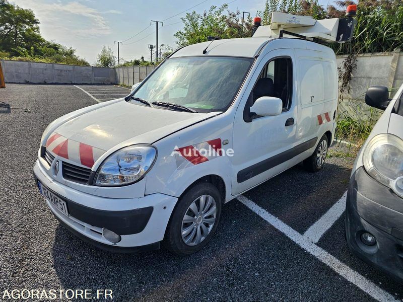 Prodaje se Renault Kangoo laki furgon na aukciji