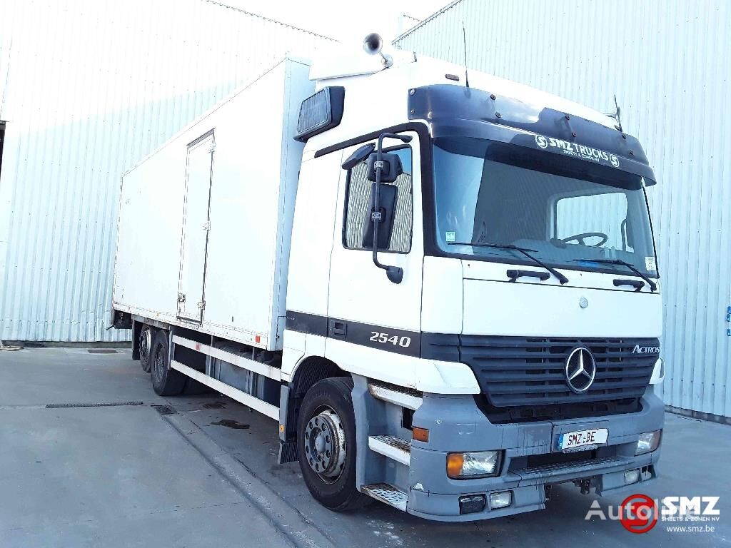 Mercedes-Benz Actros 2540 6x2 kamion furgon