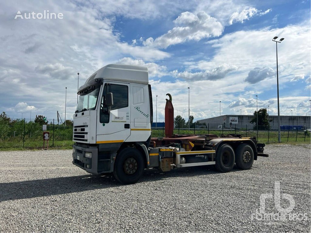 Prodaje se IVECO EUROTECH 260E43 rol kiper sa kukom na aukciji