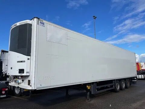 Schmitz Cargobull 247 width Thermo king SLX400 meat, viande Fleish Rohrbahn Carni izotermna poluprikolica