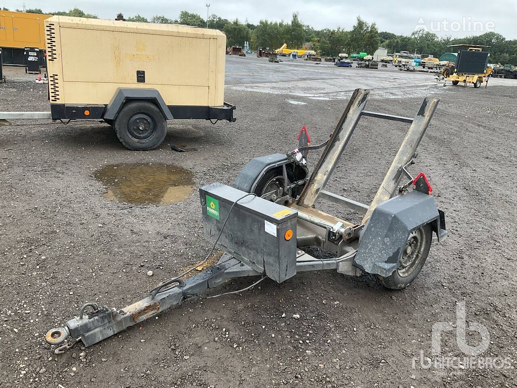 Prodaje se Mecalac Pedestrian Roller prikolicu za građevinske strojeve na aukciji