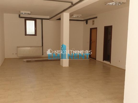 Zemun, Altina, Dobanovački put, Lokal, 100m2, 500 EUR