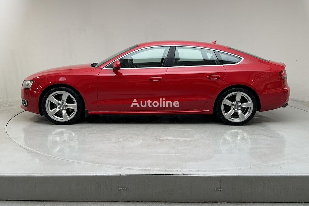 Prodaje se Audi A5 sedan na aukciji