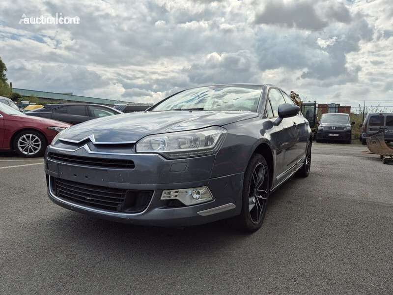 Prodaje se Citroen C5 sedan na aukciji