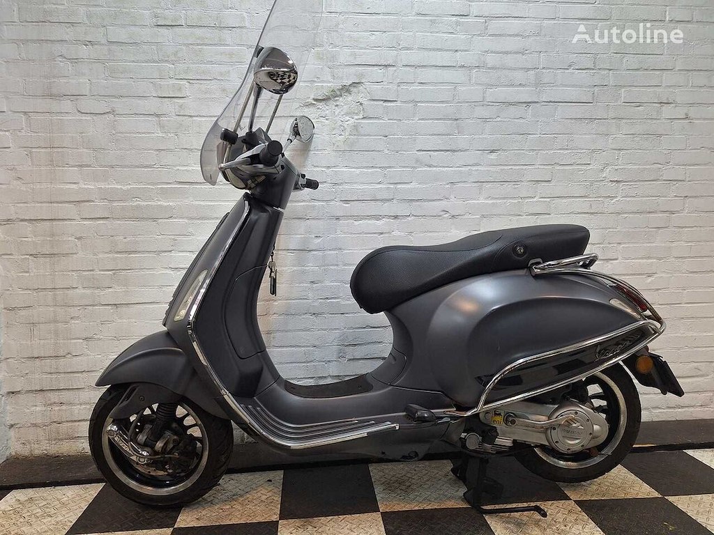 Prodaje se Piaggio 45km bromscooter skuter na aukciji