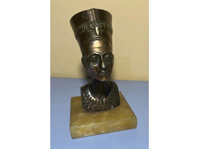 NEFERTITI stara masivna figura