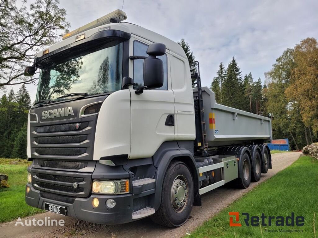 Prodaje se Scania R520LB8X4*4HNB tegljač na aukciji