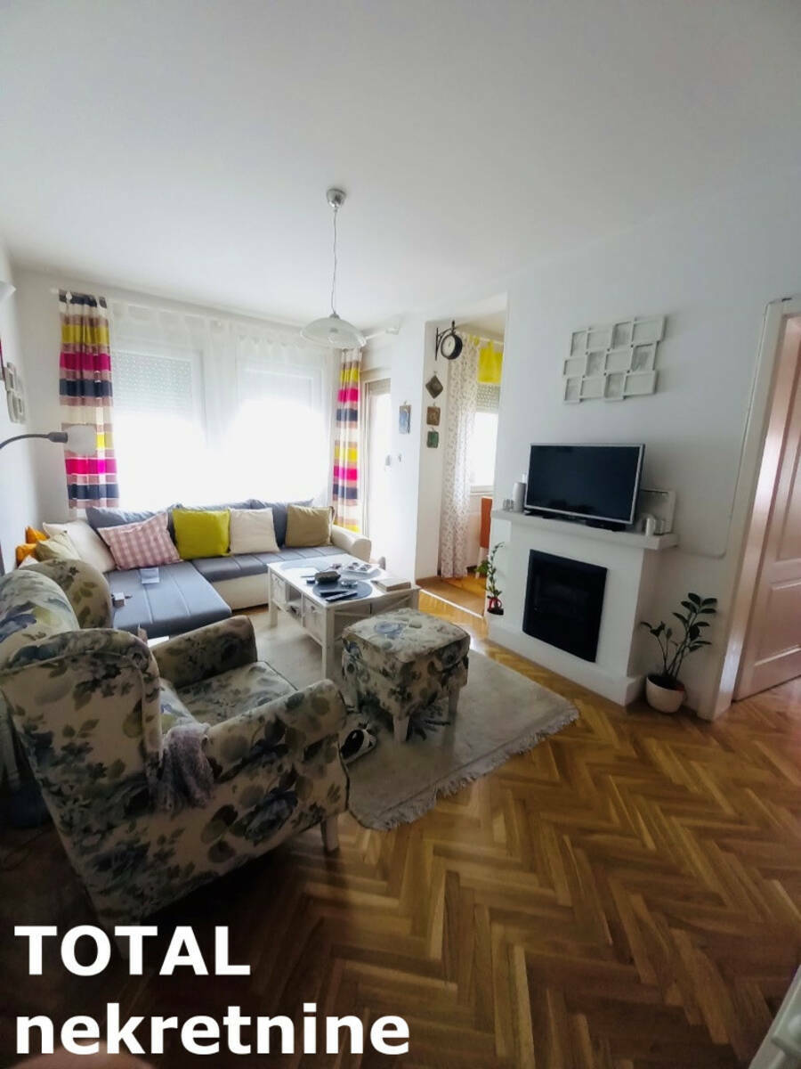 Dvosoban stan NOVI SAD, 103200€