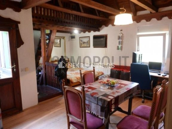 Surčin, Jakovo, Braće Kovačević, Kuća, 190m2, 176000 EUR