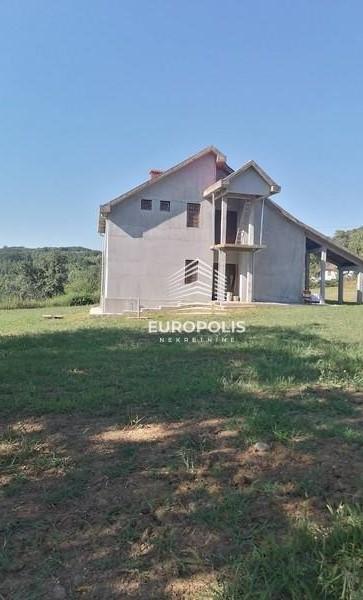 Višnje Mosić, Ripanj, Voždovac ID#6040
650.000 €