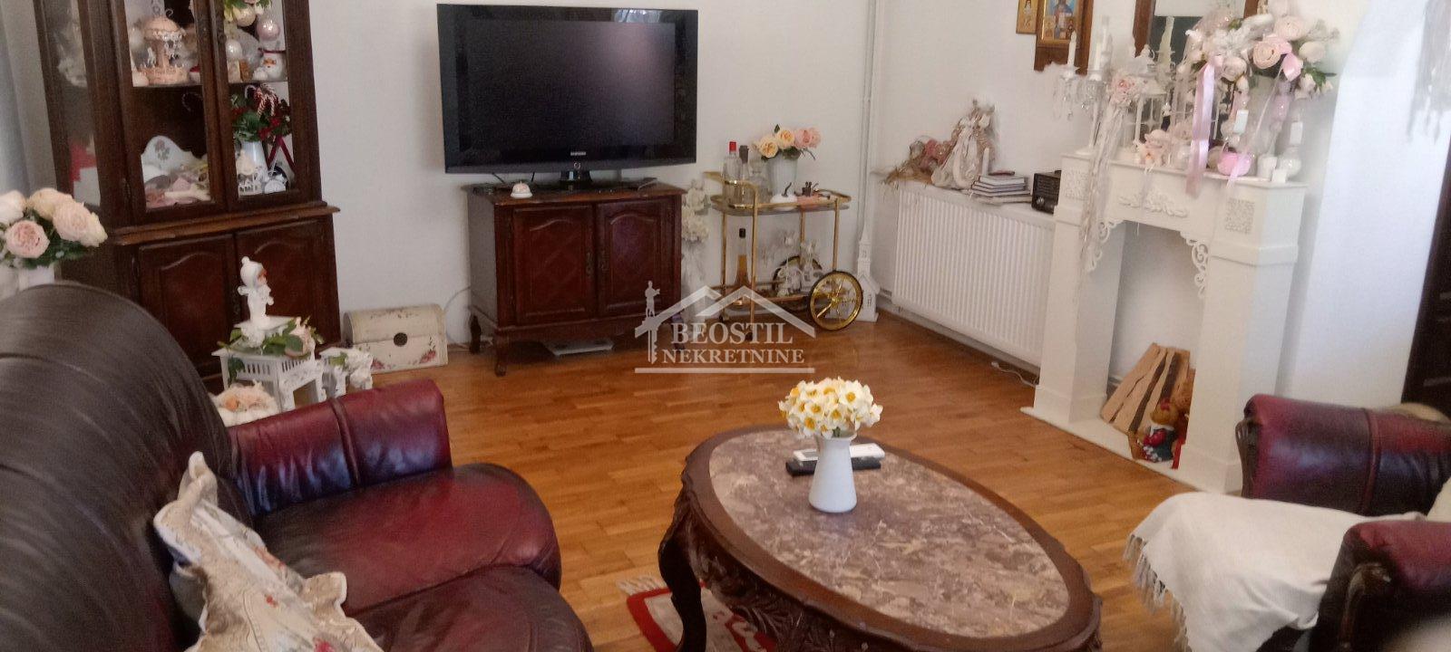 Zemun - Altina - 185,75m2+4,26ara ID#21793 275.000 €