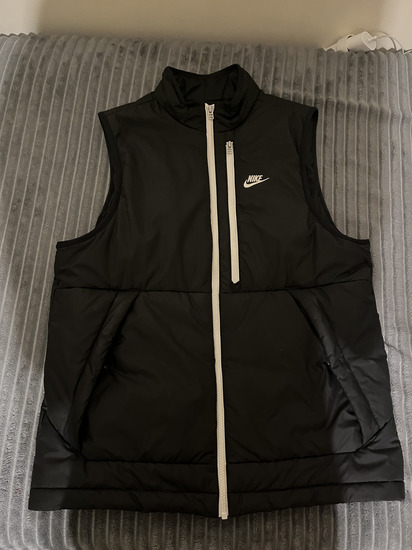 Nike Therma-Fit prsluk