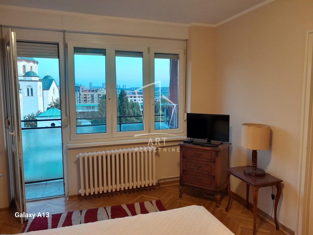 Hram Svetog Save, Krušedolska, 53m2 ID#8634 850 €