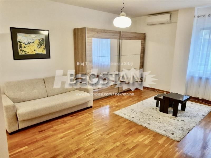 Novi Beograd - Blok 32 novi merkator #58547
650 €