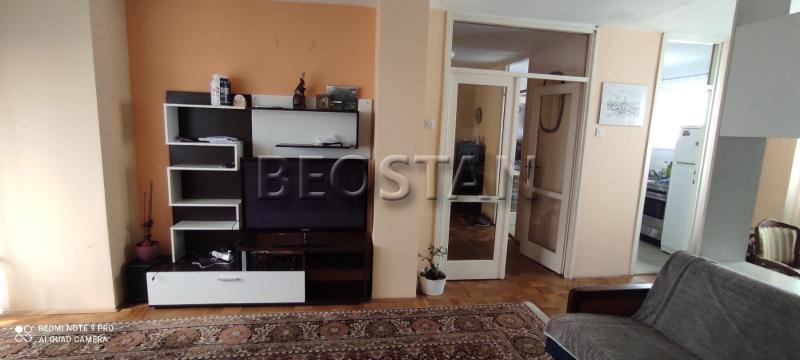 Novi Beograd - Blok 61 #258565
700 €