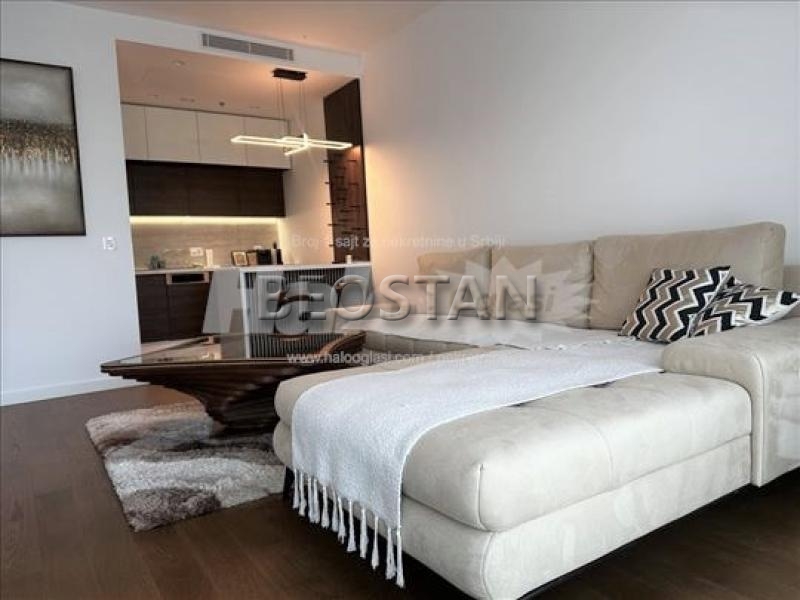 Novi Beograd - West 65 tower #54028 1.600 €