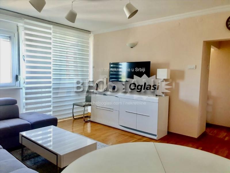 Novi Beograd - Stari merkator #58698
800 €