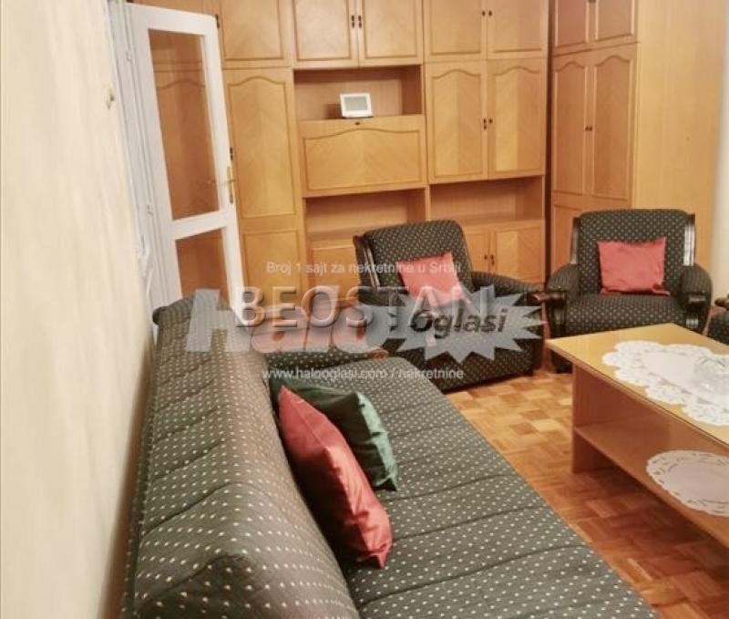 Novi Beograd - Blok 62 #58761
630 €