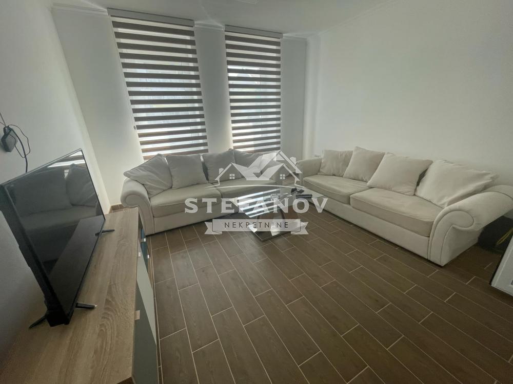 Renoviran poslovni protor širi centar ID#1737 600 €