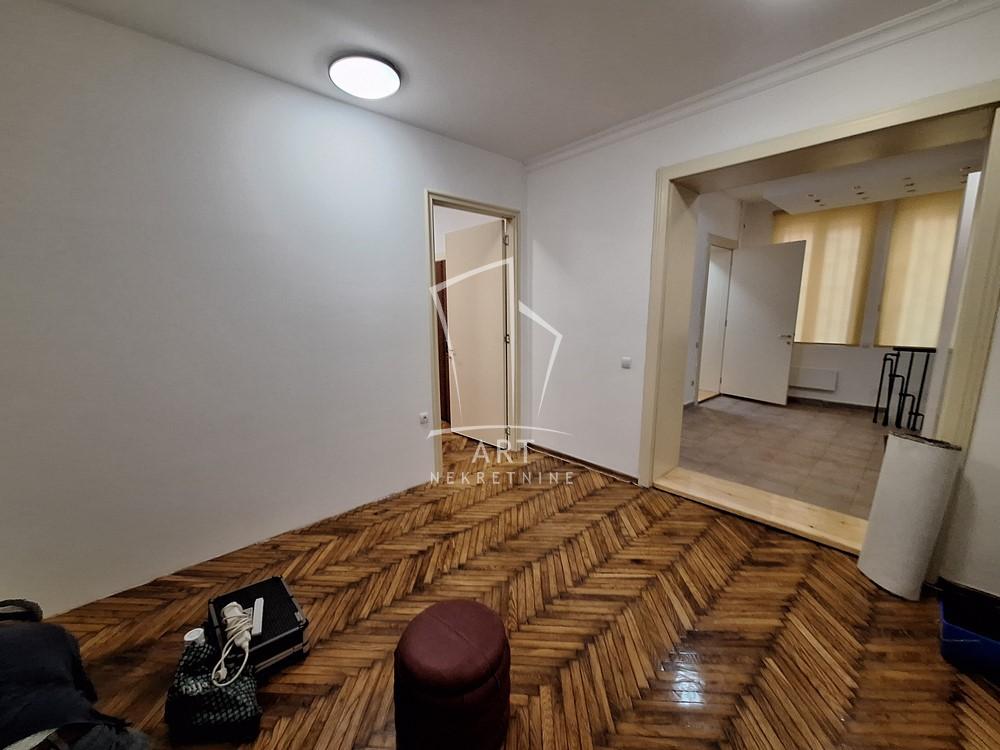 Odličan poslovni prostor kod Vuka ID#8509 950 €