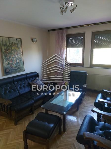 Duplex sa parkingom kod Pinka, Dedinje ID#5383 199.000 €