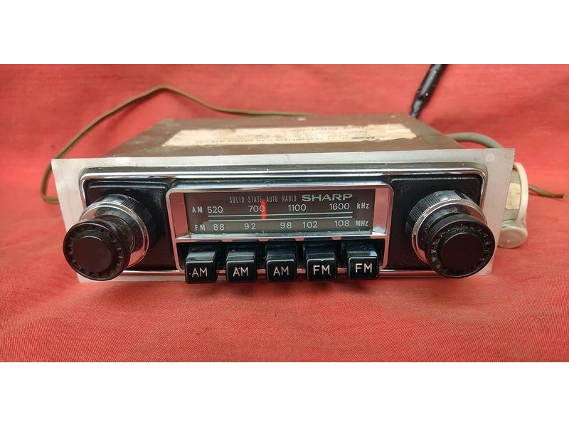 Mnogo star auto radio SHARP ATR-932