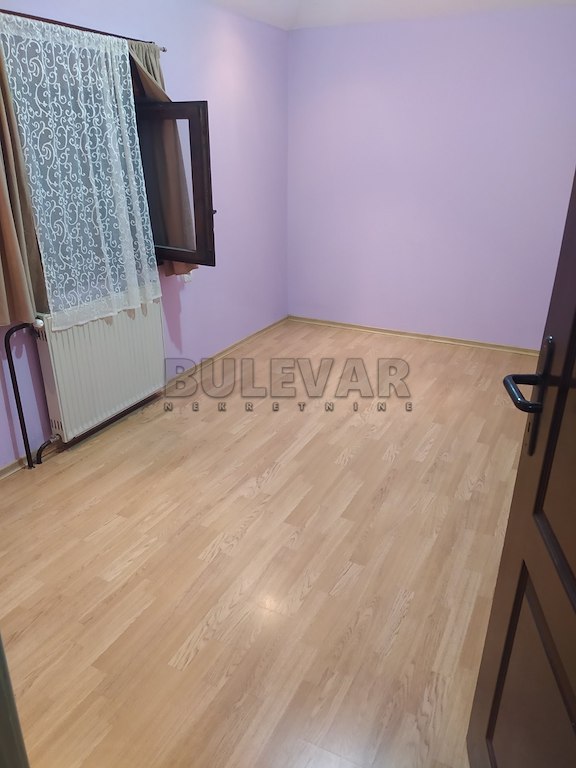 četvorosoban stan, 106 m2, Pantelej, Vukašina Mrnjavčevića ID: i-07176