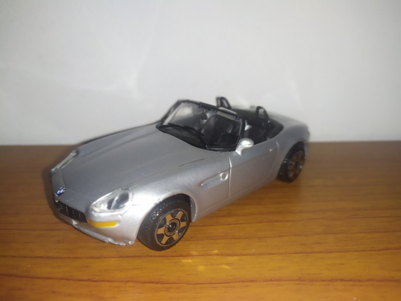 Burago BMW Z8 1/43