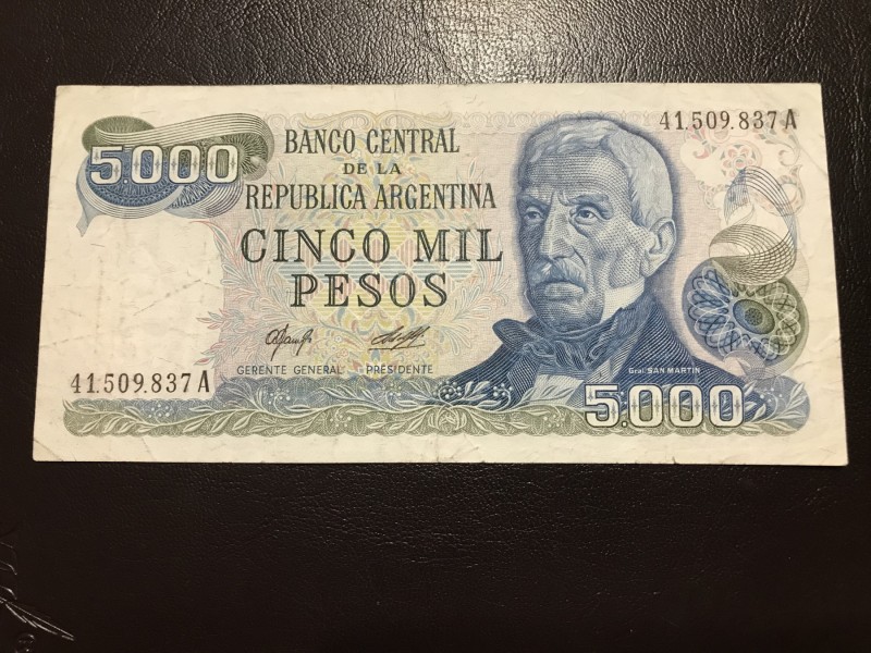 ARGENTINA 5000 PEZOSA.