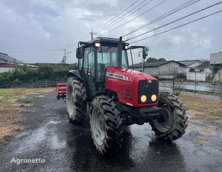 Massey Ferguson TRACTOR(Massey Ferguson) traktor točkaš