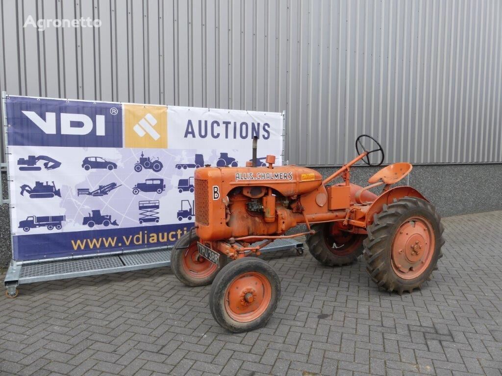 Prodaje se Allis Chalmers B traktor točkaš na aukciji