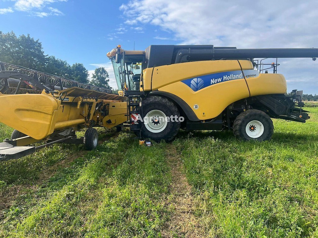 New Holland CR9090 kombajn za žito