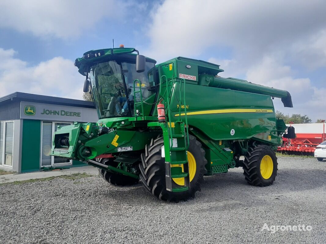 Novi John Deere T 560i kombajn za žito