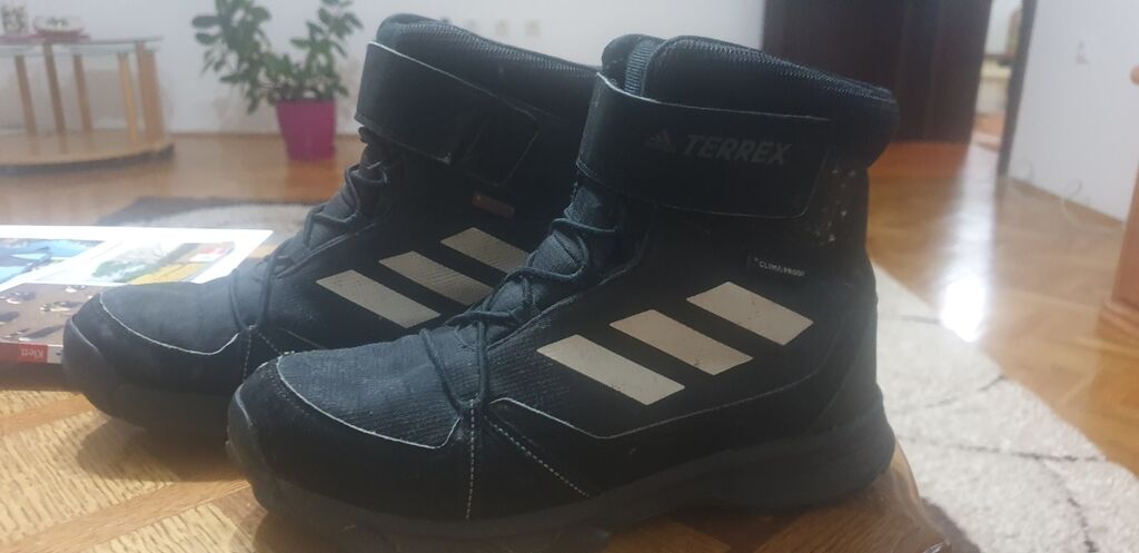 Gležnjače, Adidas, Veličina - 37