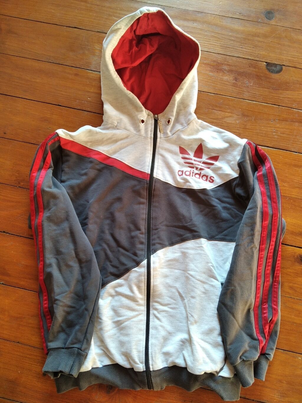 Adidas, Sa rajsferšlusom, 140-146