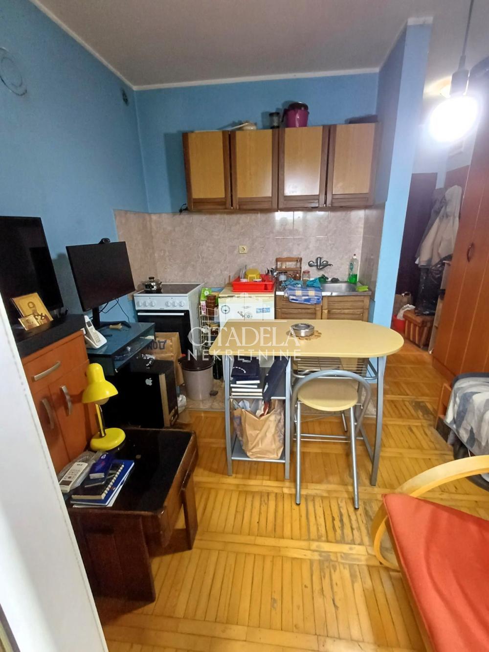 Mile Dimić, Stan na prodaju, 17m2, 43.900€