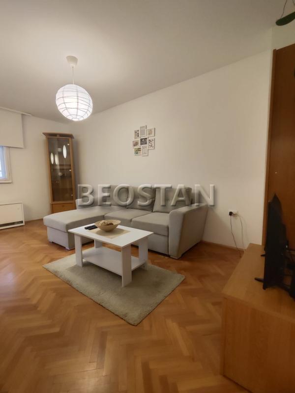 Mike Alasa, Dvosoban stan za izdavanje, 42m2, 780€