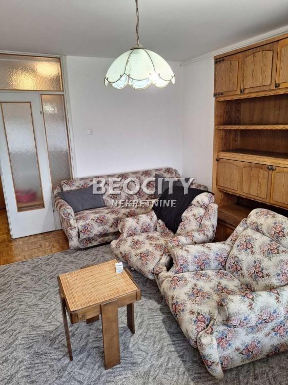 Balzakova, Trosoban stan za izdavanje, 74m2, 600€