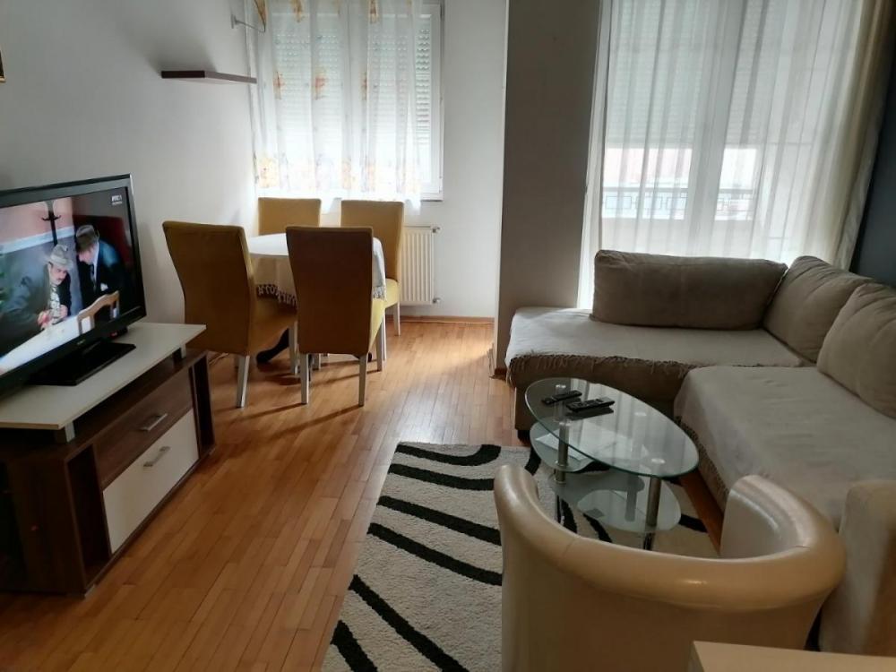 Dvoiposoban stan za izdavanje, 57m2, 480€