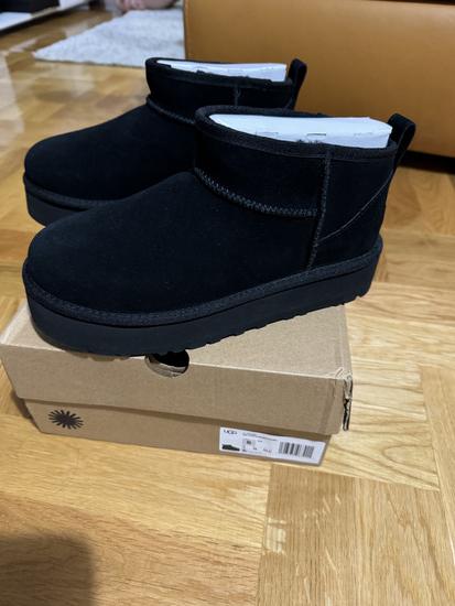 UGG mini platform NOVE