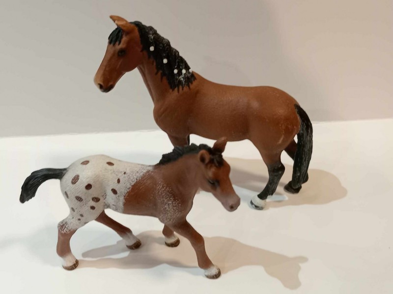 Schleich konji 2 komada