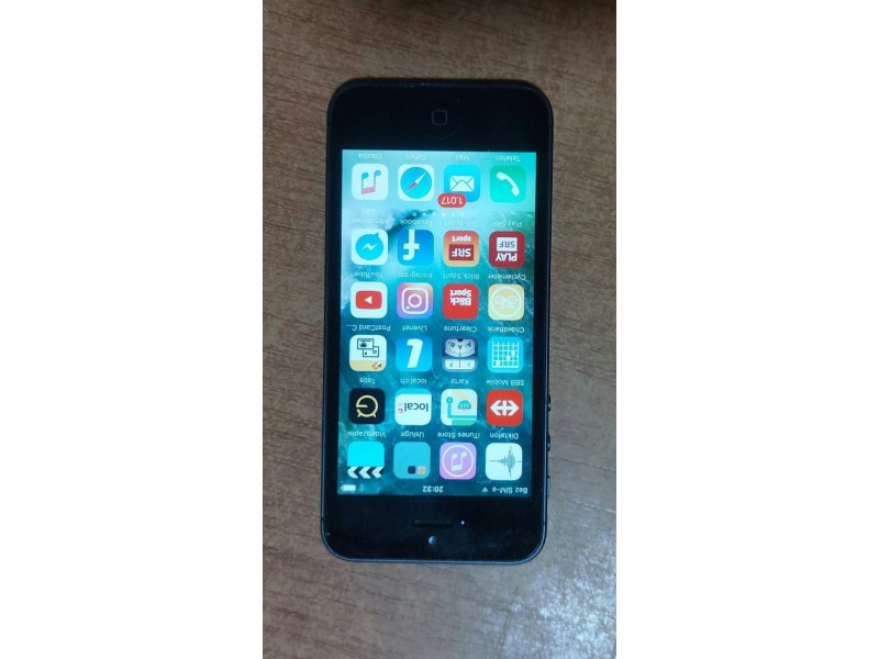 Mobilni telefon iPhone 5, model A1429