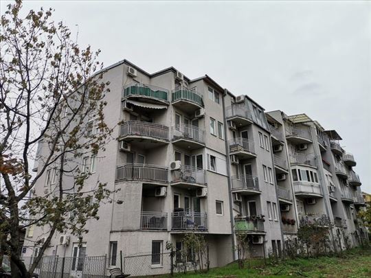 Mirijevo,1.5, 40m2 ,terasa, parking mesto,namešten