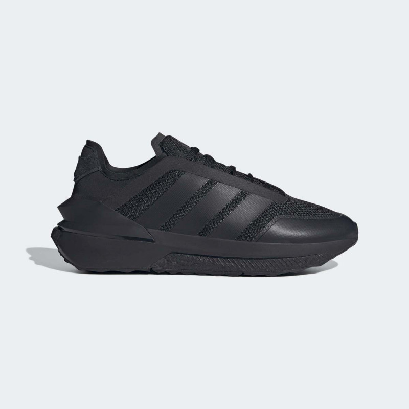 PATIKE ADIDAS AVRYN M