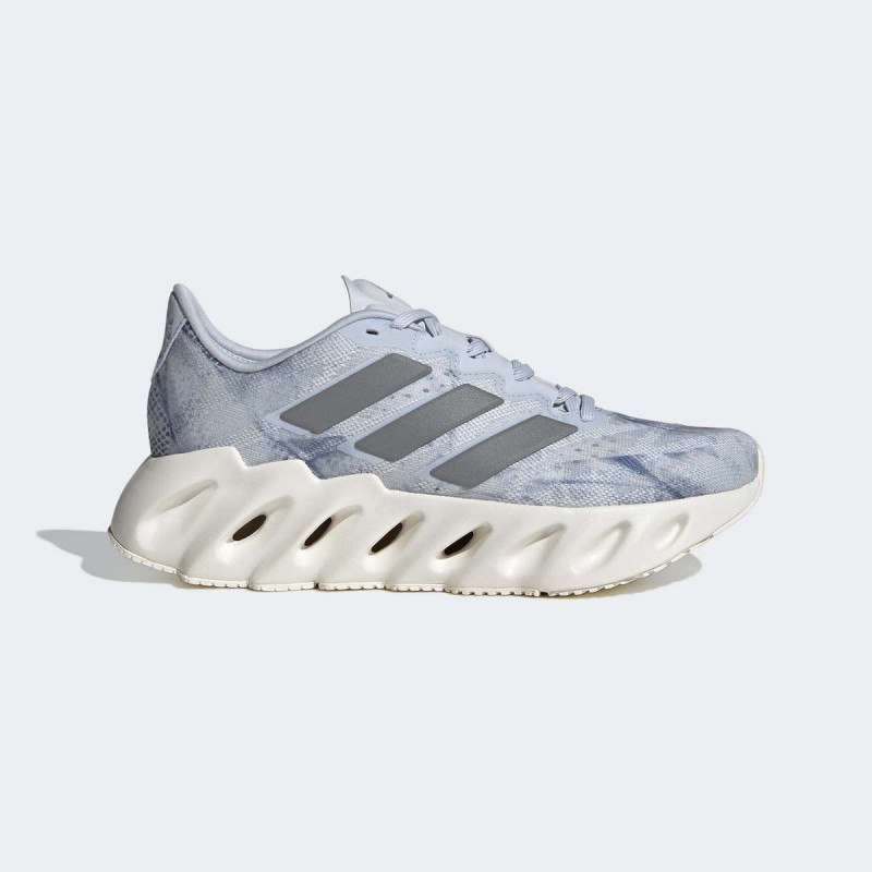 PATIKE ADIDAS SWITCH FWD W